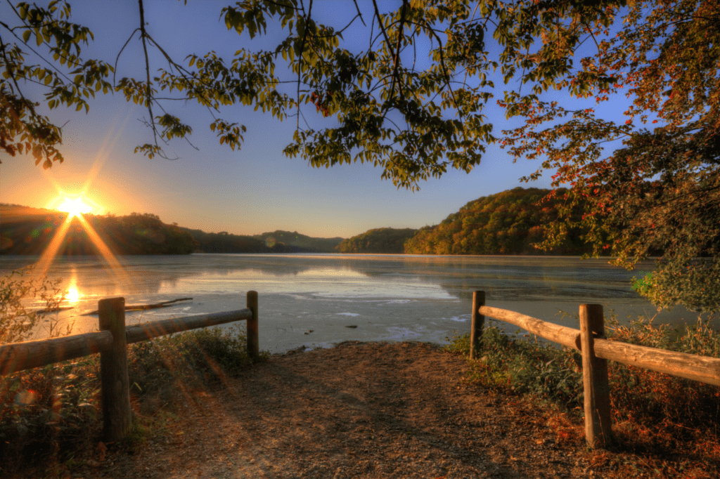 Best Places to Live in Tennessee on a Lake - Tennessee Life